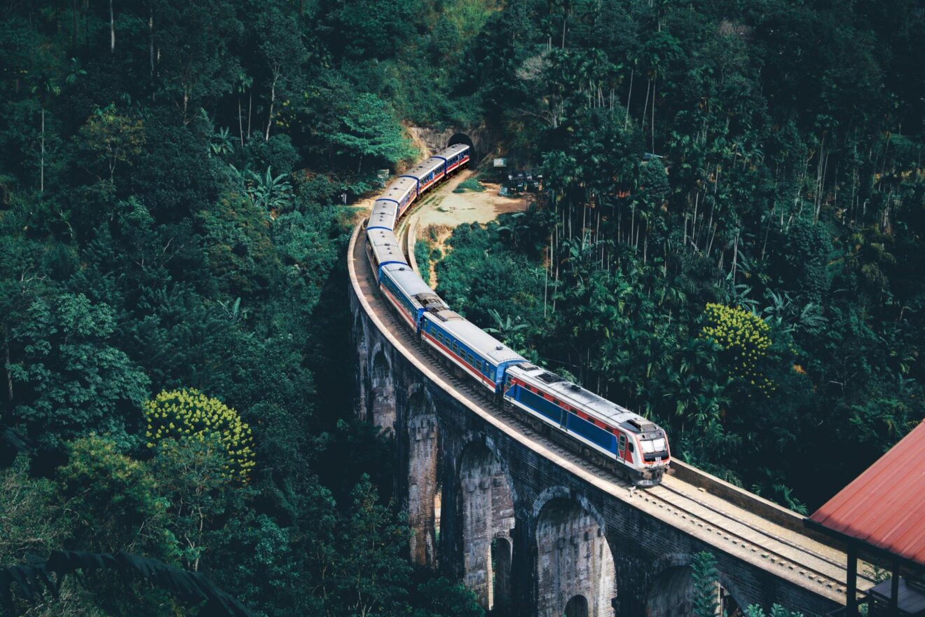 Scenic Train Ride from Kandy to Ella | Lanka Adventure Explorers