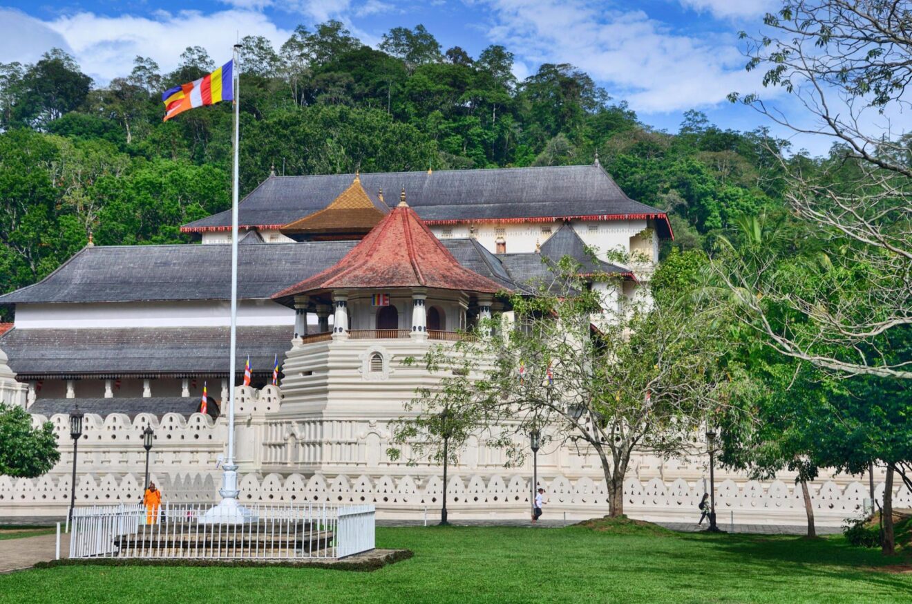 The Temple of the Tooth Relic, Kandy | Lanka Adventure Explorers